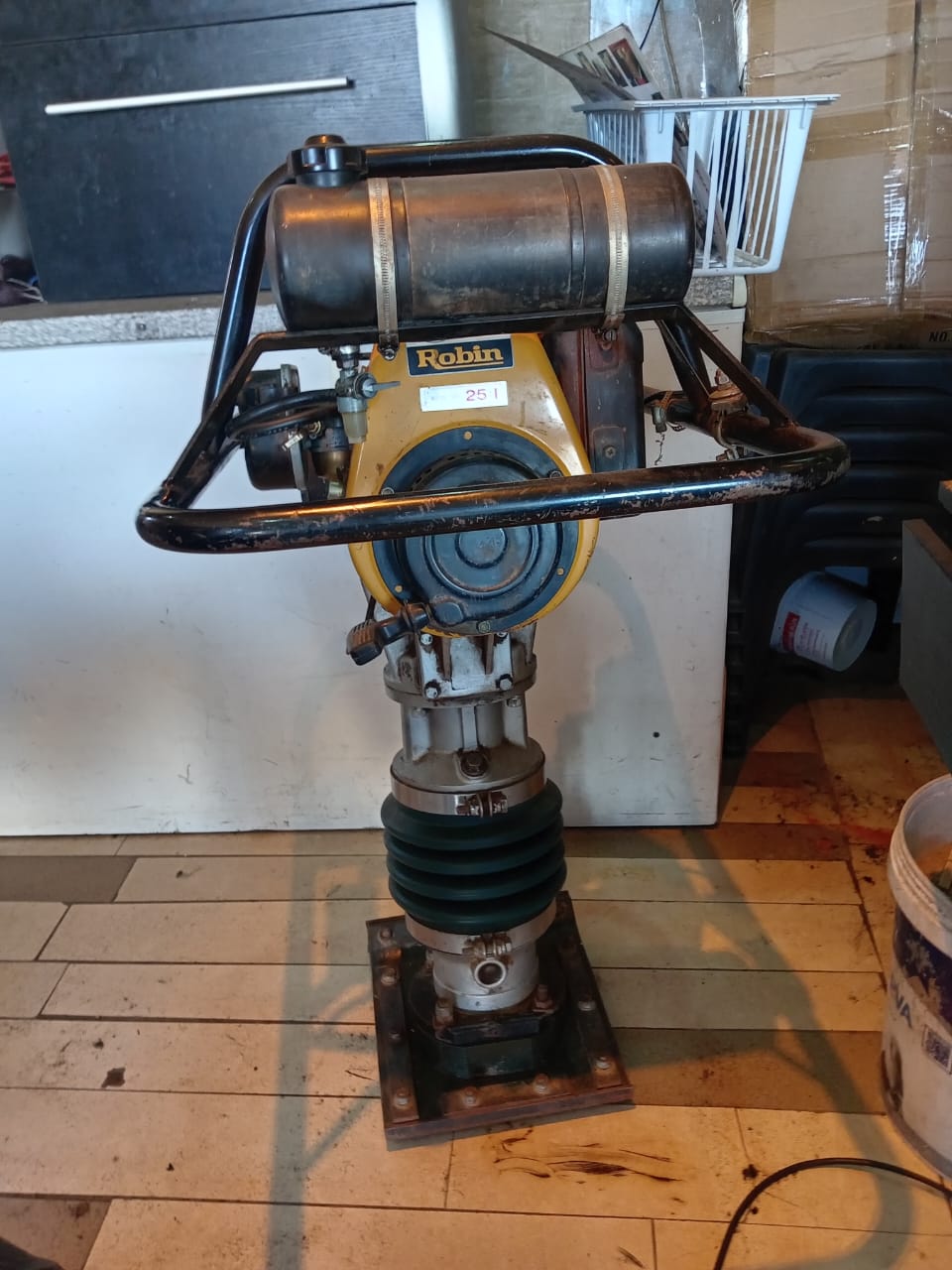 Robin Vibration rammer | Junk Mail