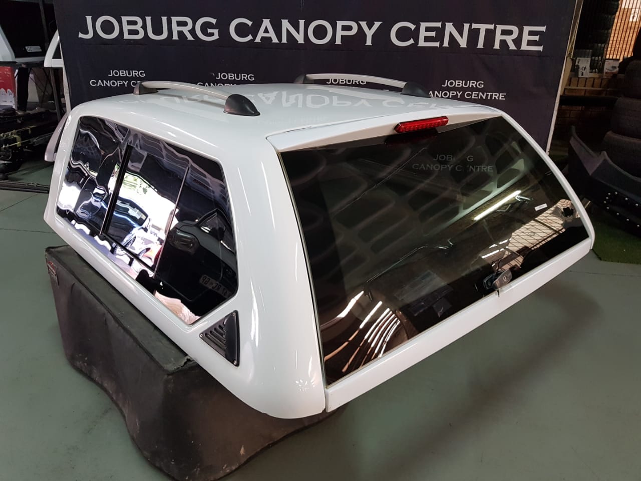 [3387] beekman executive canopy for ford ranger | Junk Mail