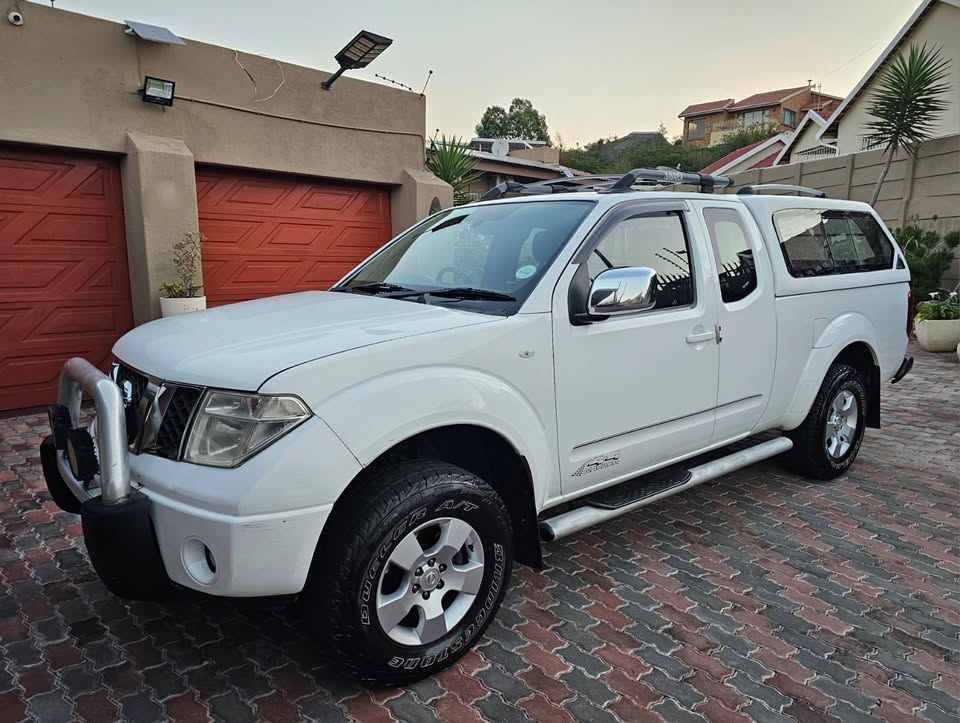 NISSAN NAVARA 4X4 (EXCELLENT BAKKIE) | Junk Mail Marketplace