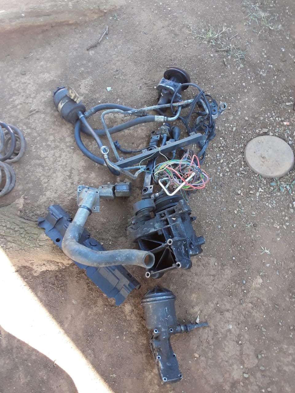 BMW E30 BOX SHAPE SPARES | Junk Mail