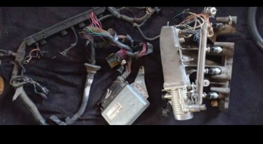 Computer box for opel corsa 1.4/1.6 with harnass | Junk Mail Marketplace