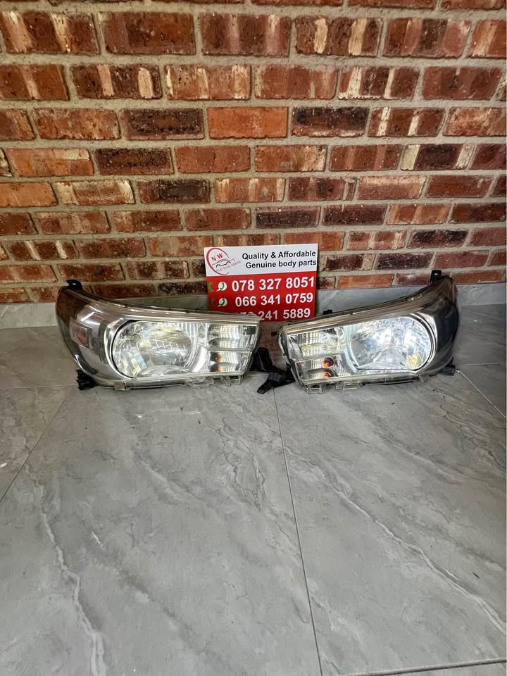 Used Toyota Hilux GD6 Headlights for sale in Gauteng | Auto Mart