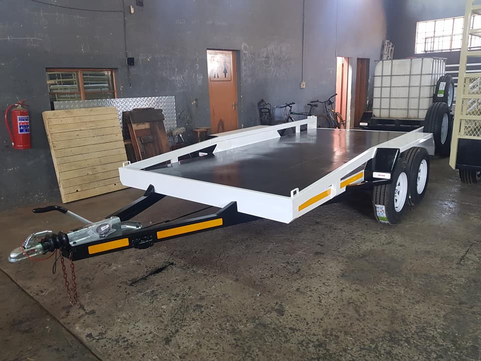 Fleetco 4m double axel 2.5 ton Tilt Car trailer | Junk Mail Marketplace