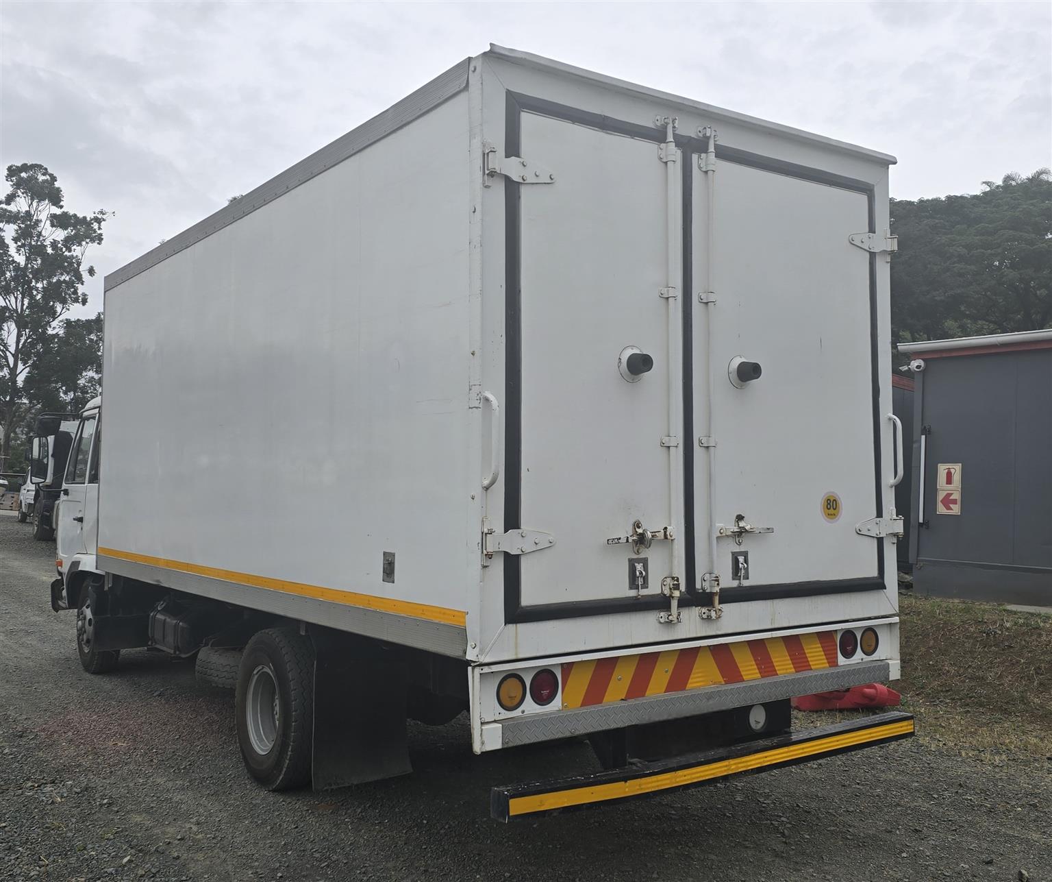 NISSAN, UD60, 4 TON TRUCK,4X2,2004- AA3974 | Junk Mail