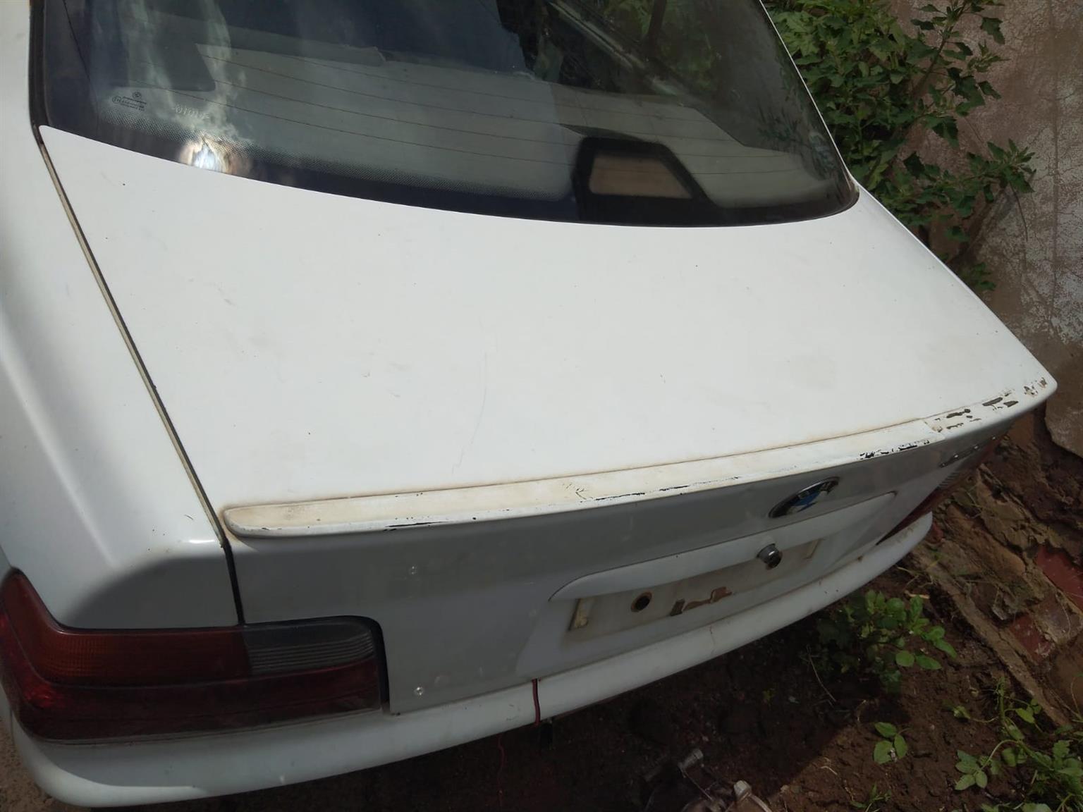 BMW E36 BOOTLID | Junk Mail