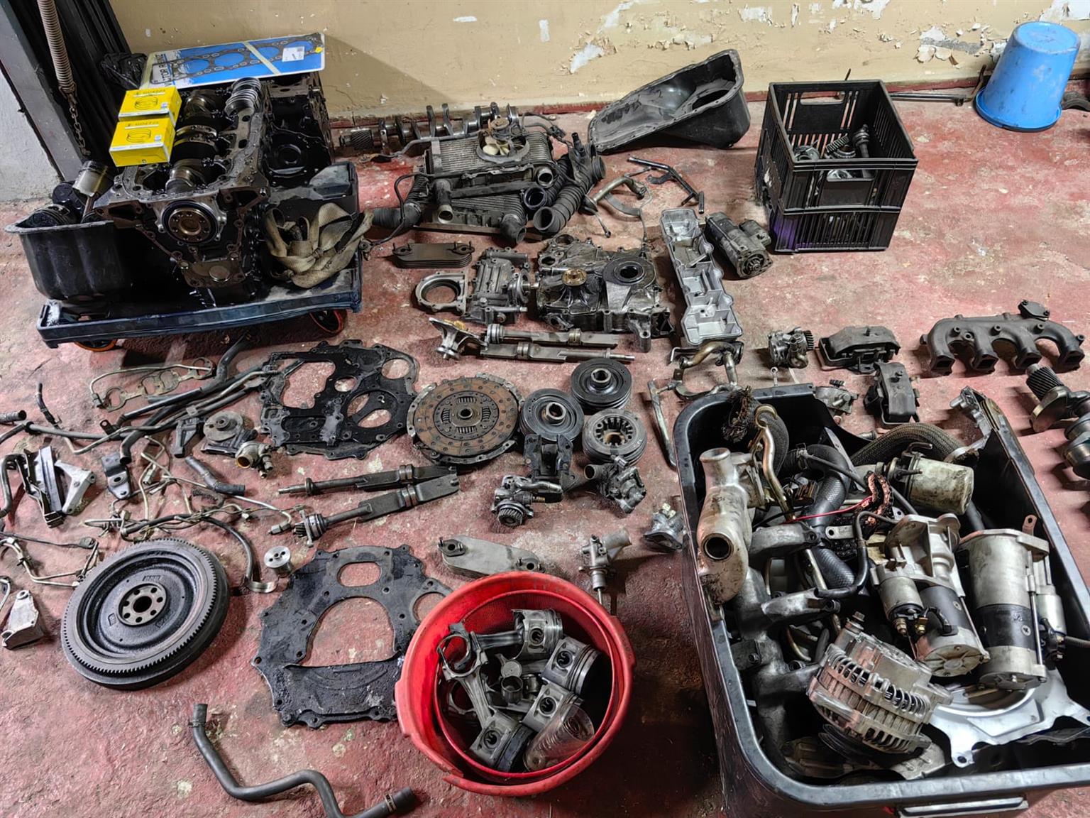Mitshibushi Colt 2.8 TDI engine parts | Junk Mail Marketplace