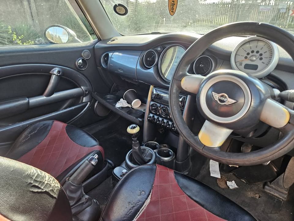 2004 MINI COOPER R50 FOR SALE PLEASE READ | Junk Mail Marketplace