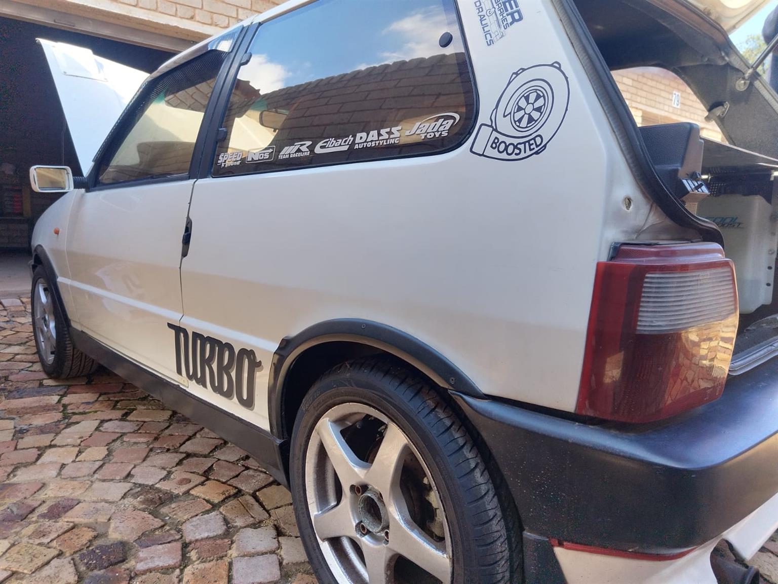 Uno Turbo 1400 1985 Model | Junk Mail Marketplace