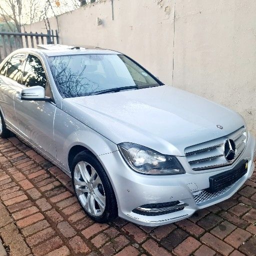 2012 MERCEDES BENZ C200 CGi FACE-LIFT AVANT-GARDE | Junk Mail