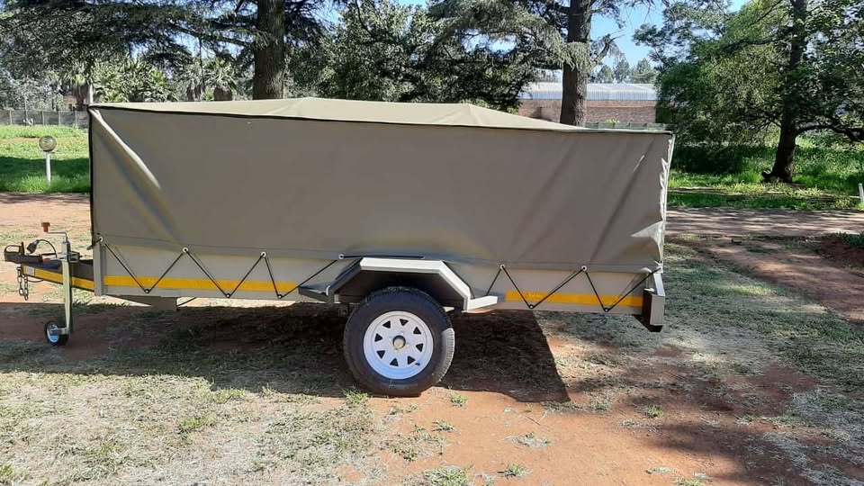 2025 Bon Voyage Trailers 3 meter with mesh and tarpaulin | Junk Mail ...