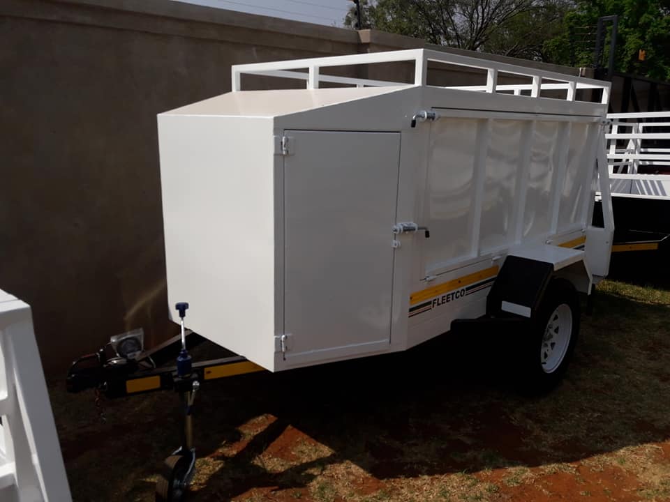 Fleetco single axel unbraked 750kg Box trailer | Junk Mail Marketplace
