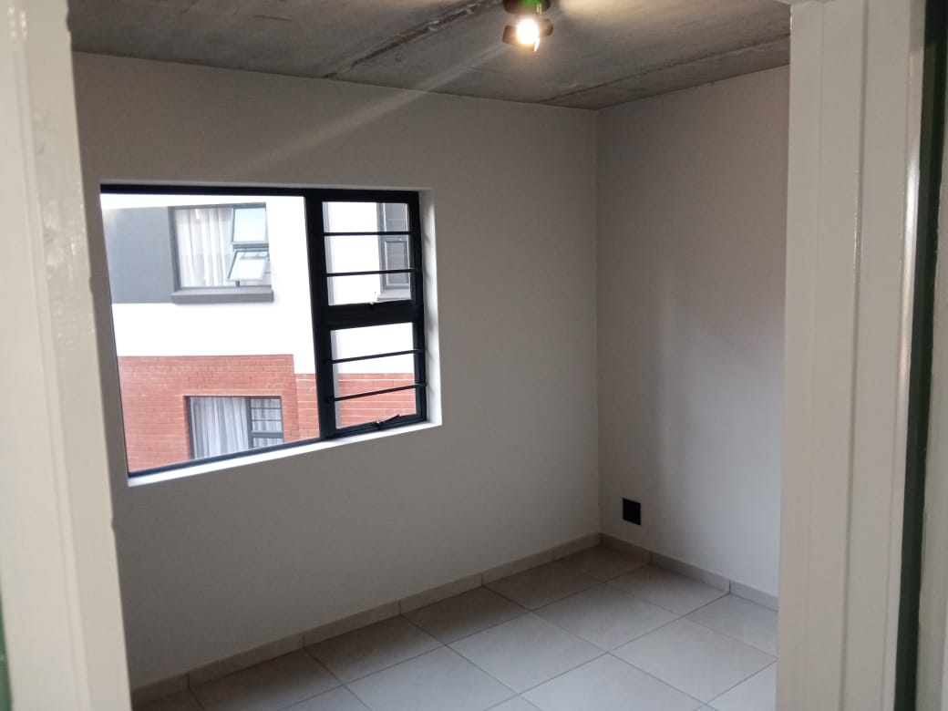 Modern Stylish 2Bed Apartment at Jabulani Junction Estate up for Rental ...
