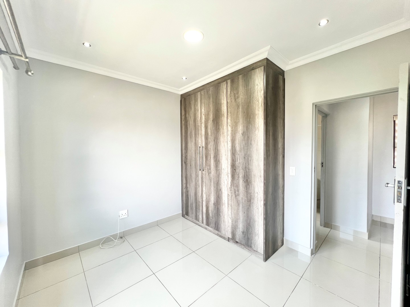 Modern Marvel in Scure estate | Junk Mail Marketplace