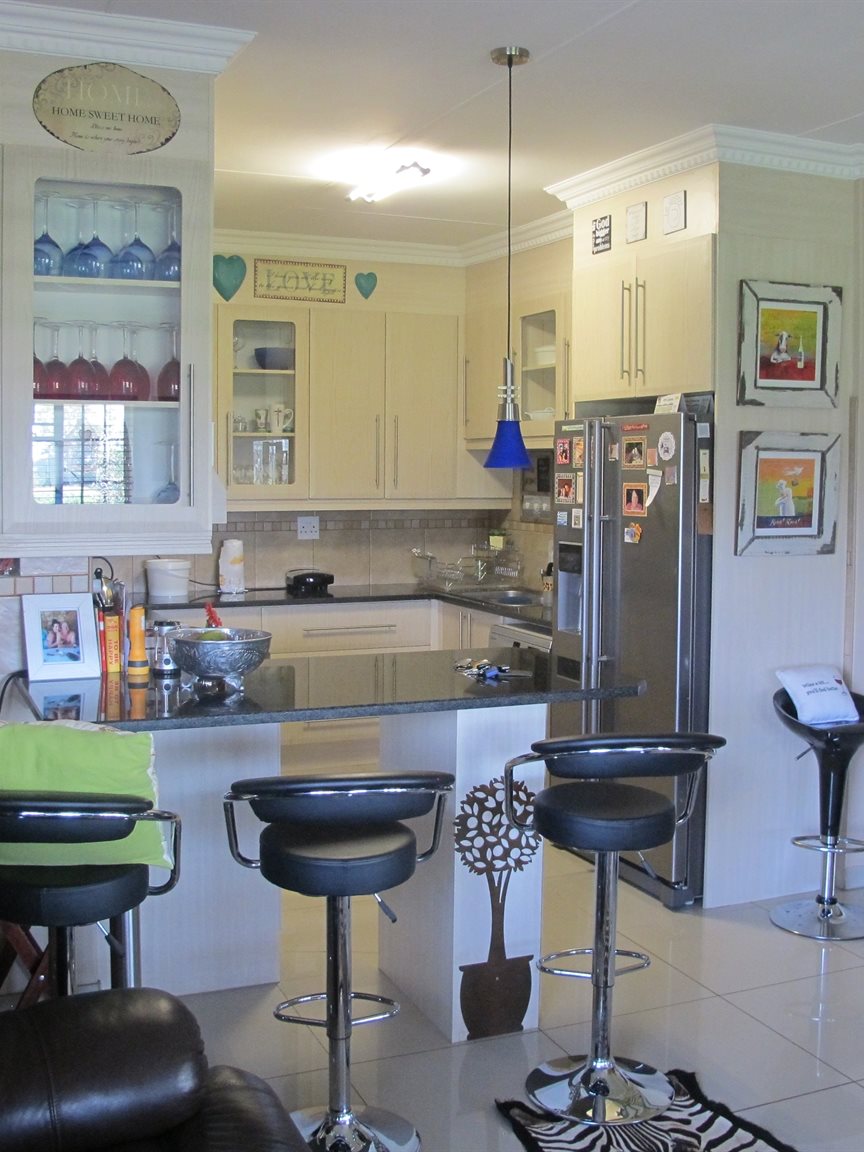 PRODUCTION UNIT WITHIN 6 KM FROM SEFAKO MAKGATHO DRIVE (ZAMBESI DRIVE ...