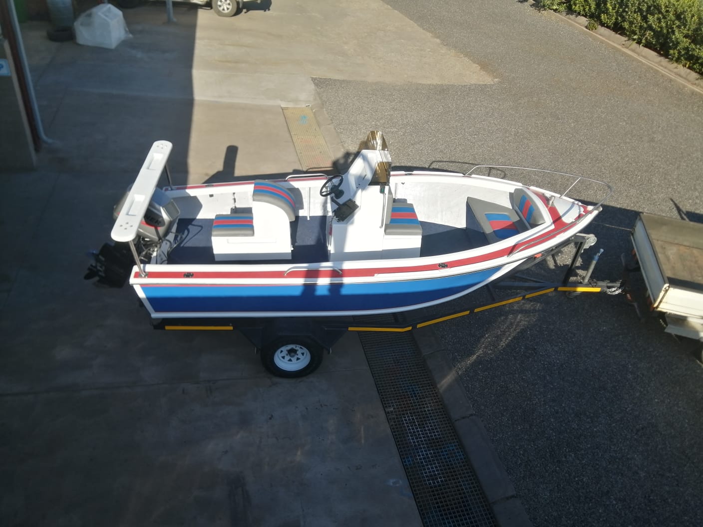 ACE CRAFT 555 CONSOLE BOAT FOR SALE WITHOUT MOTORS | Junk Mail Marketplace
