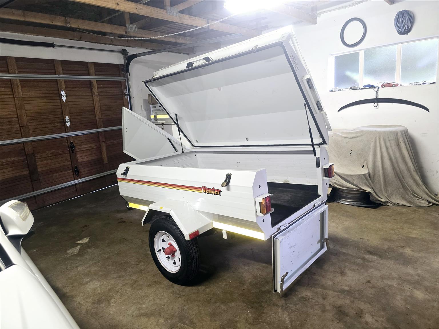 2021 VENTER SUPER6 WITH STEEL ROOFRACKS LIKE NEW | Junk Mail Marketplace