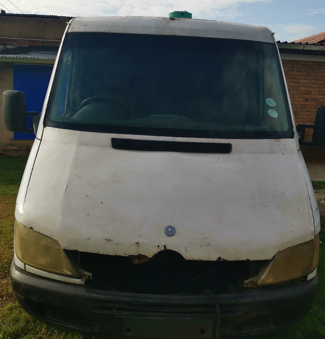 MERCEDES BENZ SPRINTER 313CDI COMPLETE BODY. NO ENGINE AND GEARBOX ...