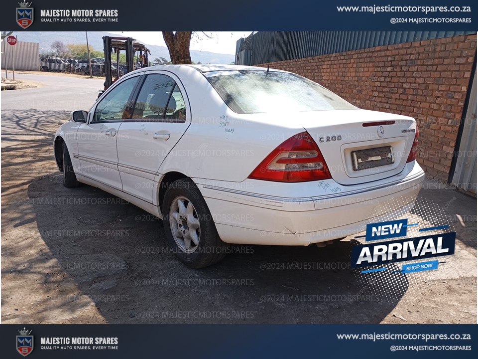 2002 Mercedes-Benz C200 Kompressor W203 M111 (Automatic) Stripping for ...