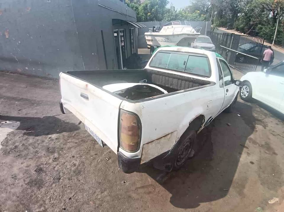 Ford bantam 1.6 rocam spares | Junk Mail Marketplace