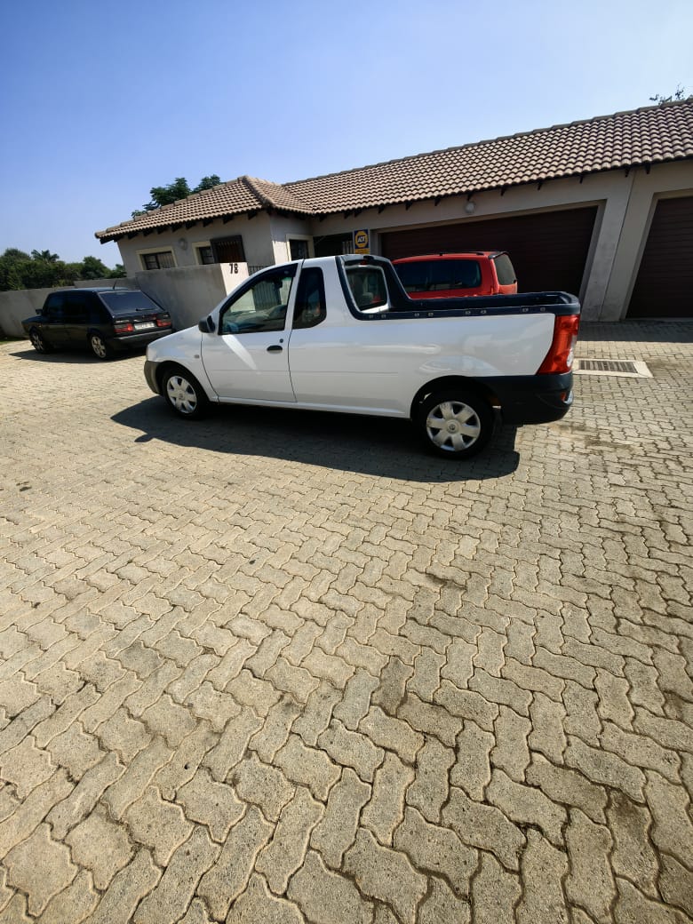 Nissan NP200 bakkie for sale. (Canopy Optional) | Junk Mail Marketplace