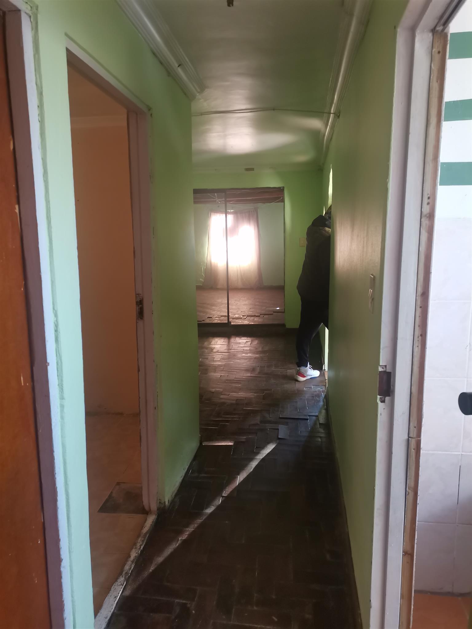 House to rent available immediately ,Lower Cross Road/Phillip no ...
