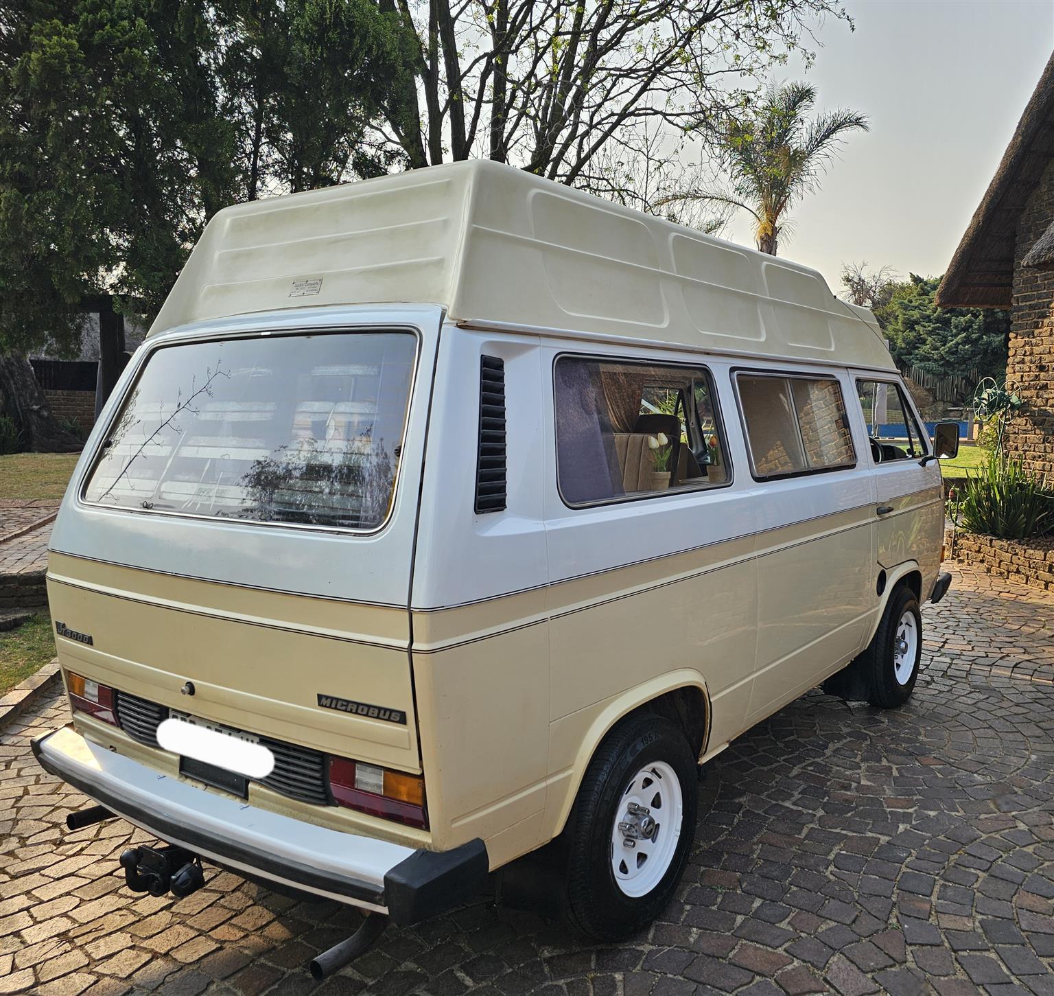 Volkswagen Microbus Camper Motorhome | Junk Mail Marketplace