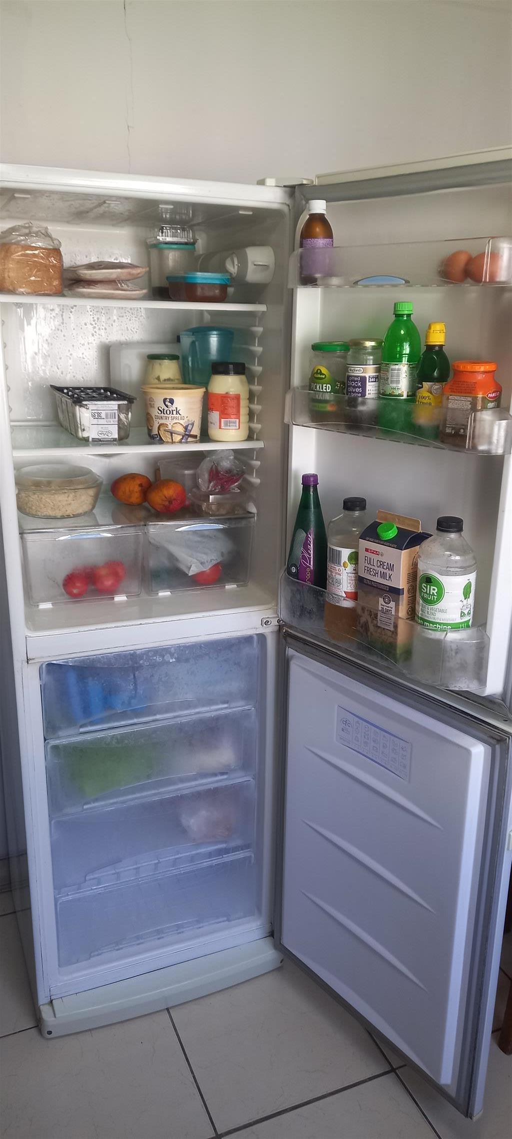 Defy double door fridge for sale | Junk Mail Marketplace