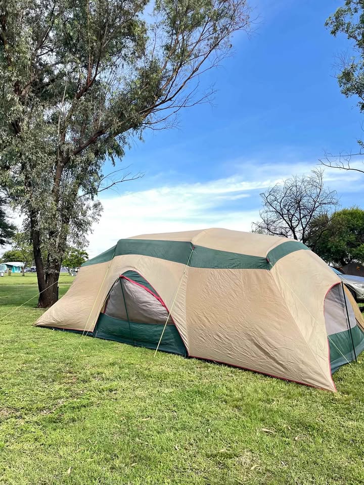 Camp master tent | Junk Mail Marketplace