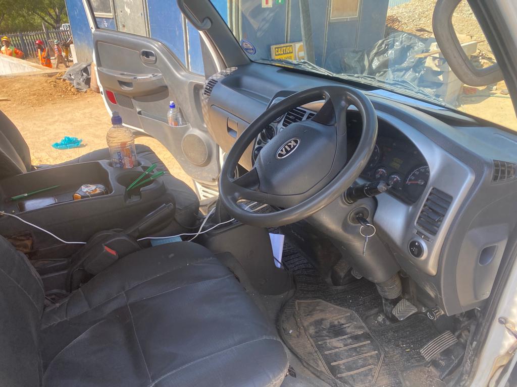 2017 KIA K2700 | Junk Mail