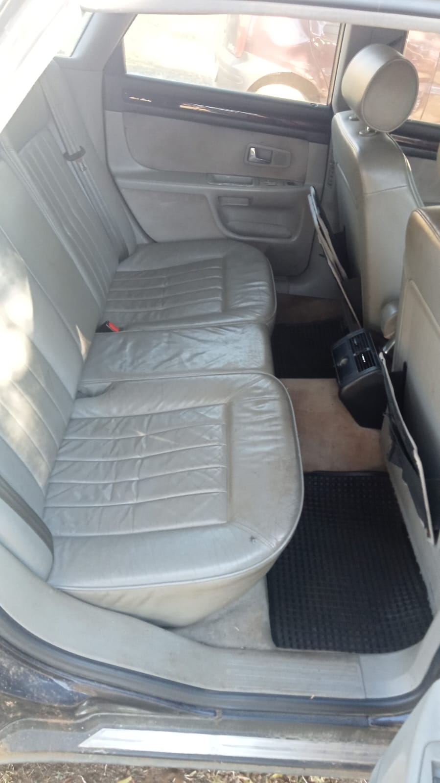 Audi A8 4.2L quatro | Junk Mail Marketplace