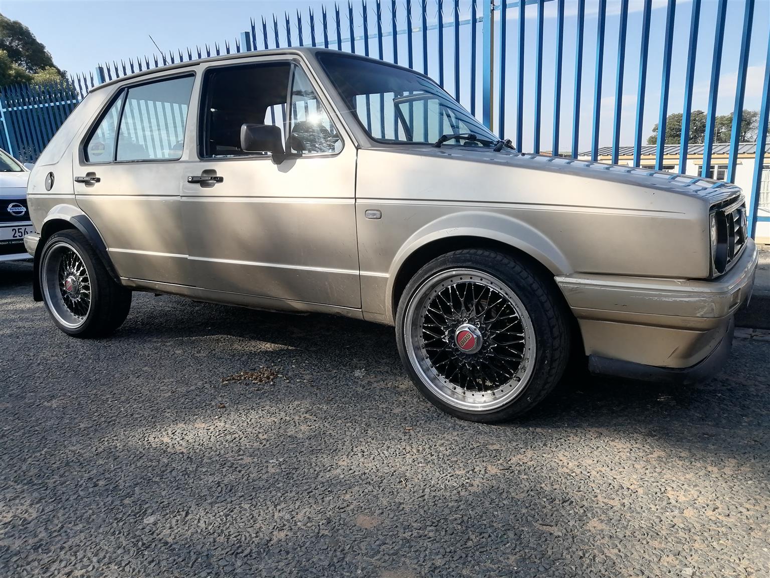 City Golf with mags URGENT SALE | Junk Mail