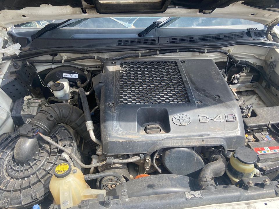 TOYOTA HILUX D4D 2011 STRIPPING FOR SPARES | Junk Mail