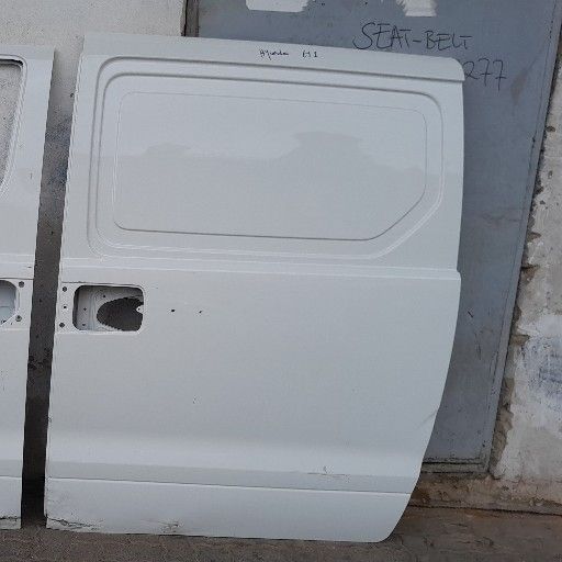 Hyundai h1 door | Junk Mail