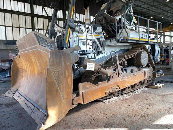 Liebherr 776 Dozer | Junk Mail Marketplace