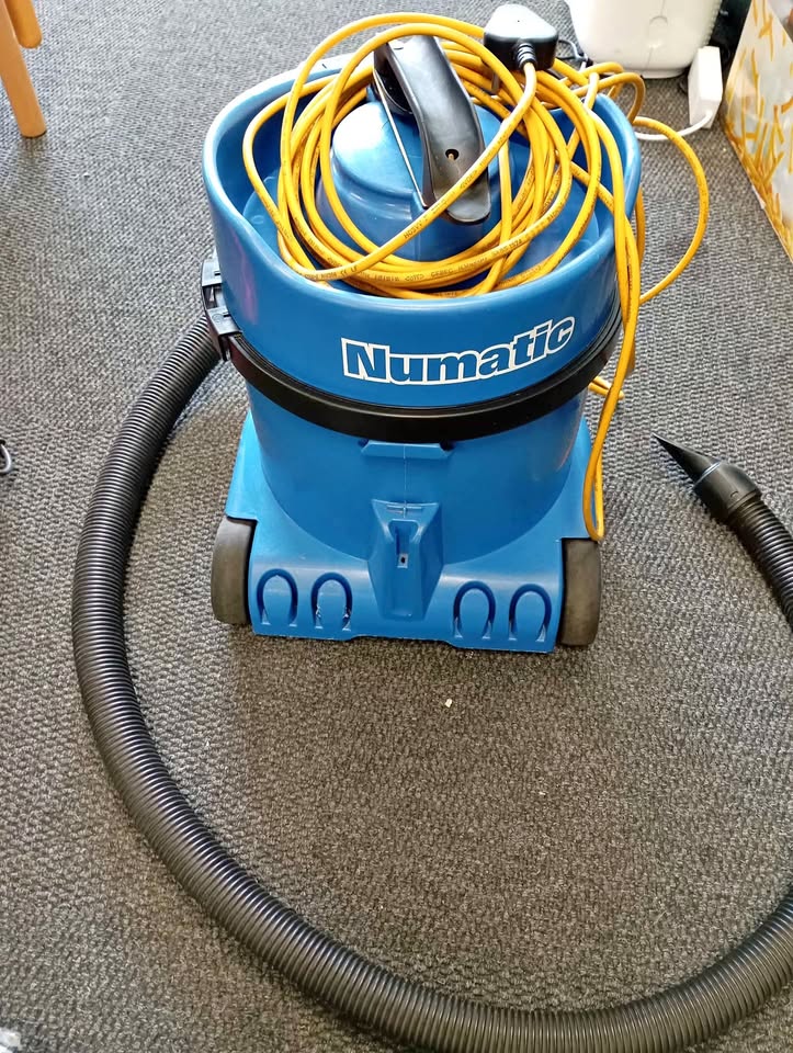 NUMATIC PSP 370-11 15L DRY VACUUM CLEANER BLUE. 6 MONTHS WARRANTY ...
