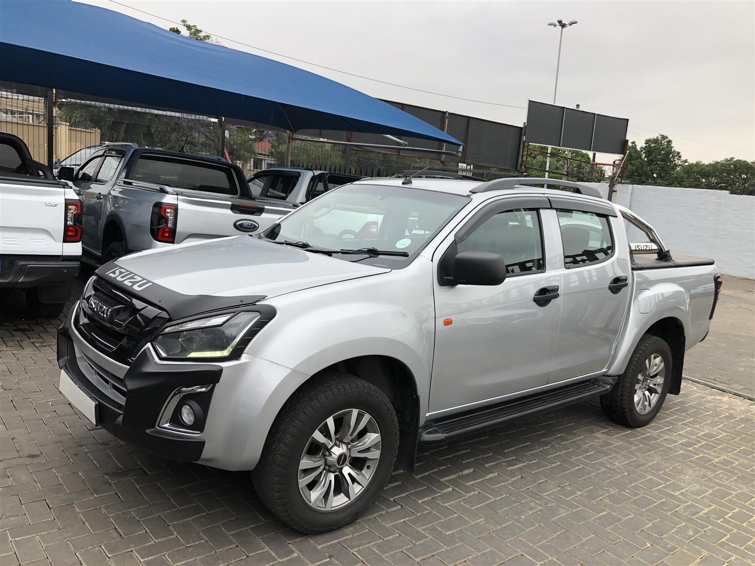 2020 Isuzu KB 250 D TEQ HO X Rider Double Cab Auto For Sale | Junk Mail ...