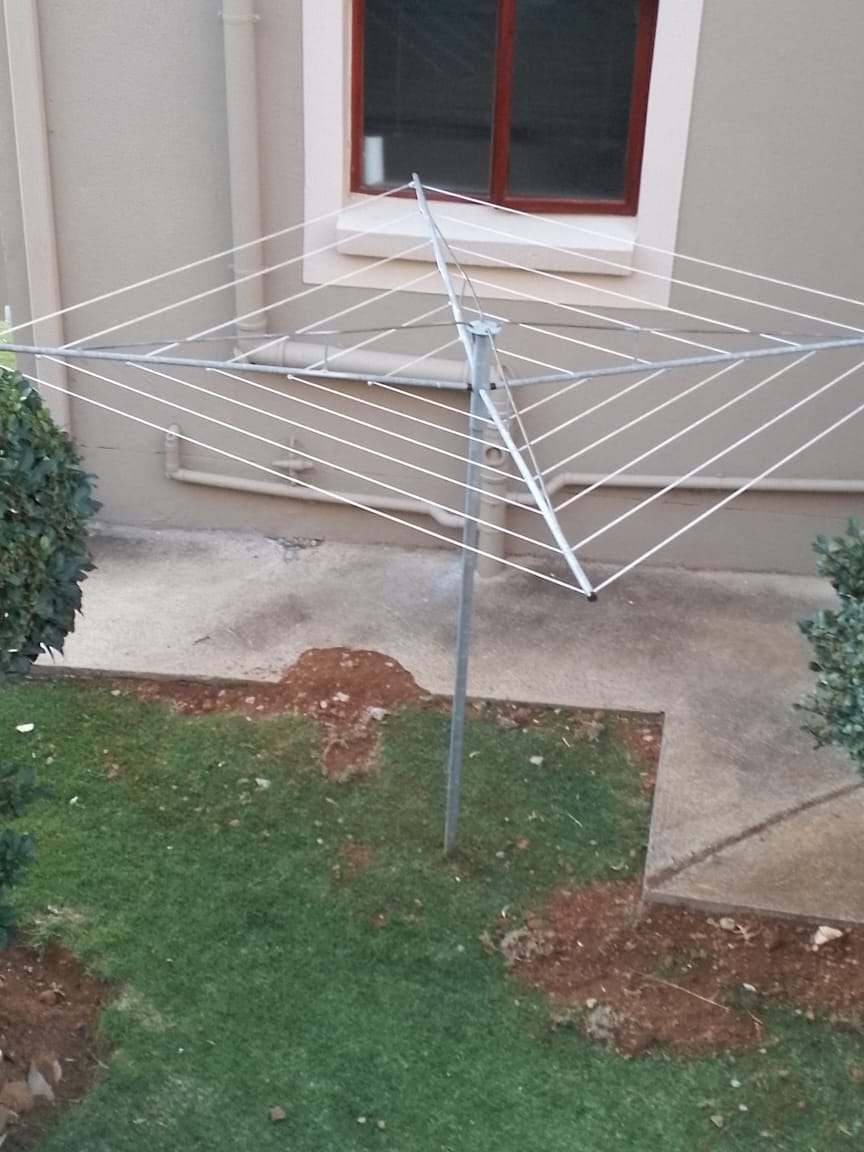 Washing lines | Junk Mail