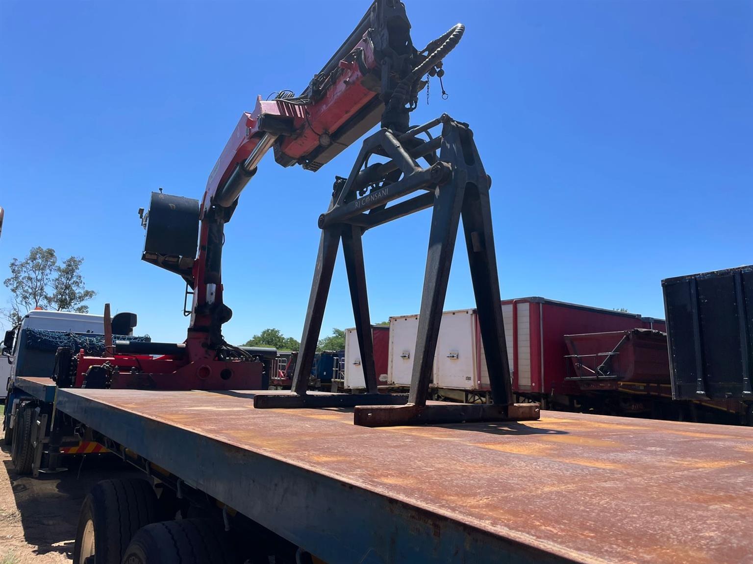 2021 Henred Fruehauf tri axle brick trailer | Junk Mail