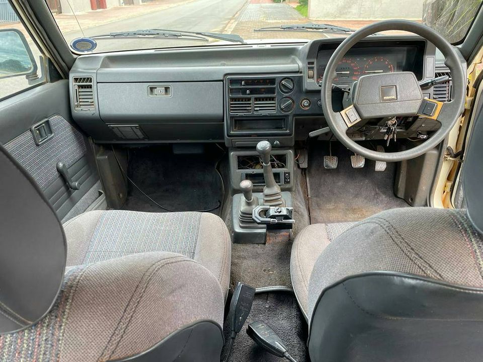 Mazda B3000 | Junk Mail Marketplace