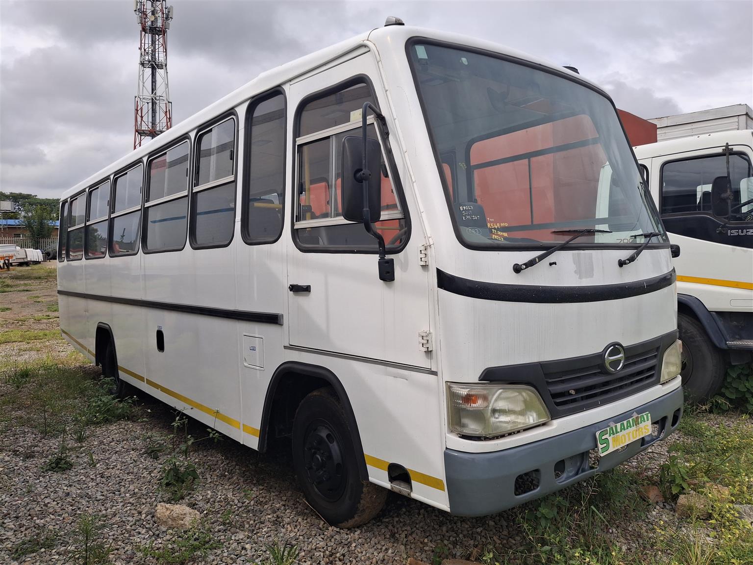 2011 Toyota hino 32 seater bus with 247k kms for sale | Junk Mail ...