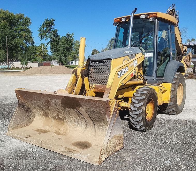 2002 JD 310SG backhoe TLB | Junk Mail Marketplace