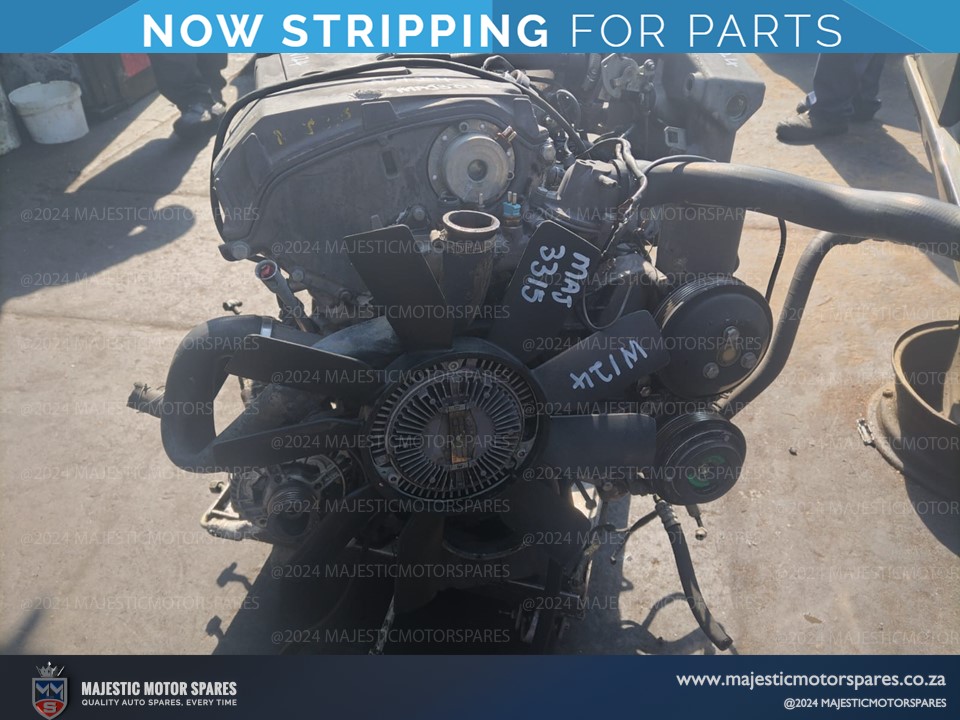 Mercedes Benz E220 W124 M111 Petrol Engine for Sale Second Hand | Junk Mail
