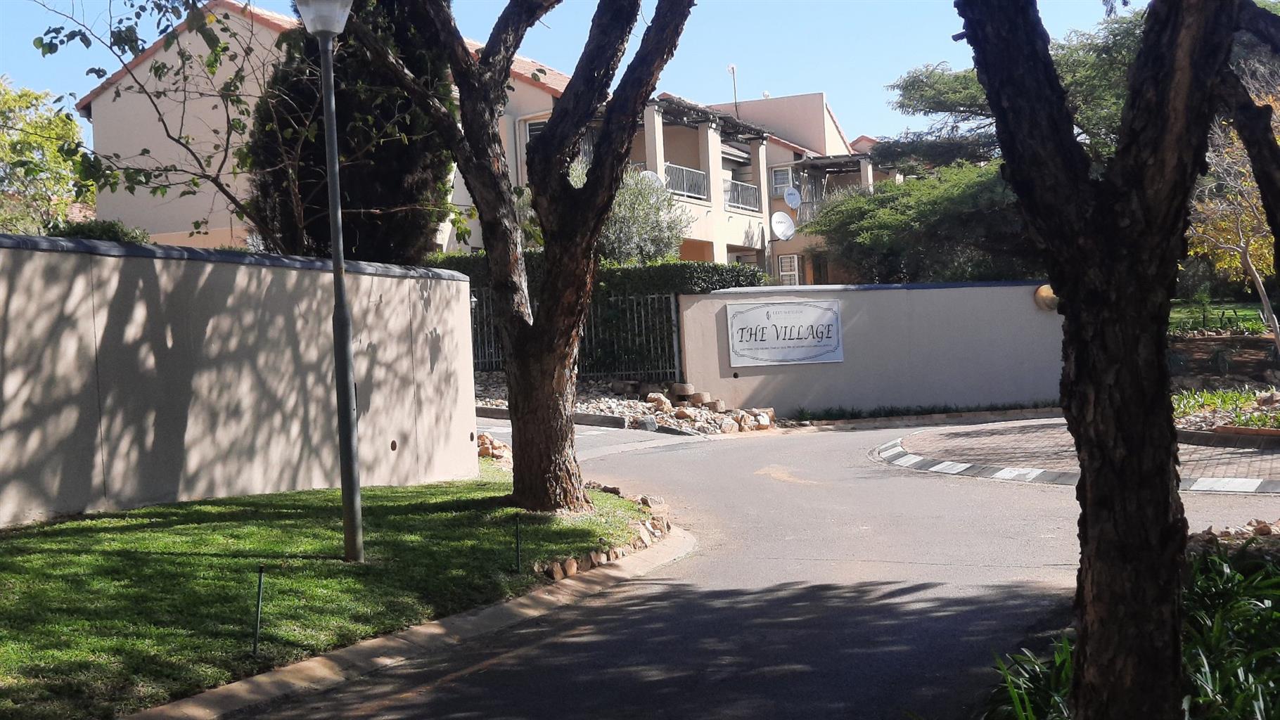 Prime location 2B 2b corner ground floor unit TO RENT.NO LOADSHEDDINGll ...