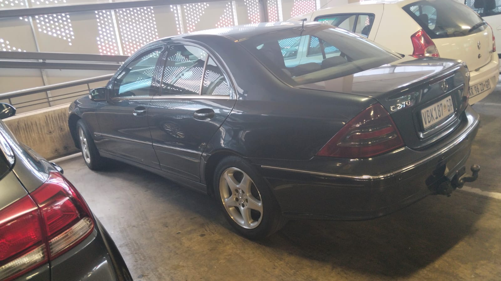 Mercedes Benz C270 AvantGarde * Year 2002 | Junk Mail Marketplace