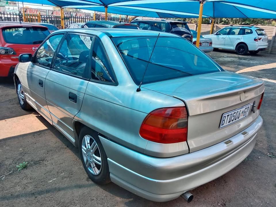 1997 Opel Astra | Junk Mail Marketplace