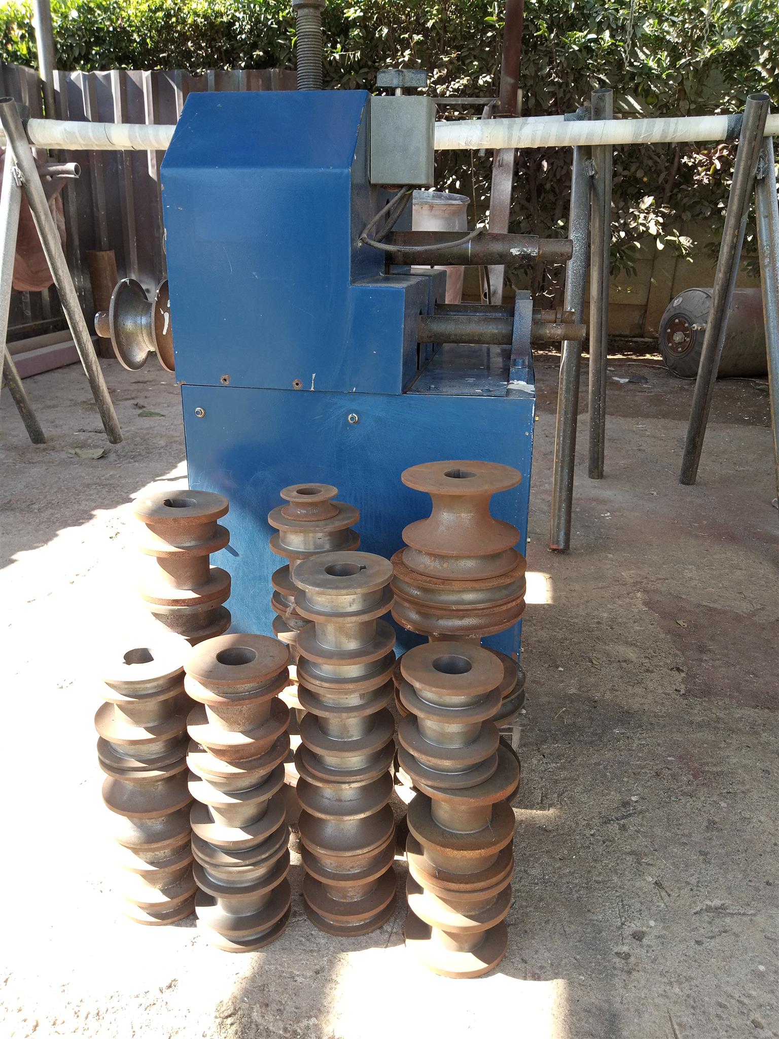 Rolling pipe bender | Junk Mail