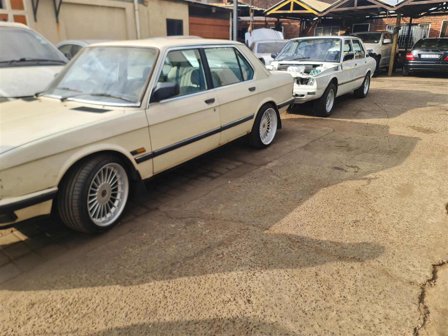1985 BMW E28 AUTOMATIC 520I | Junk Mail Marketplace