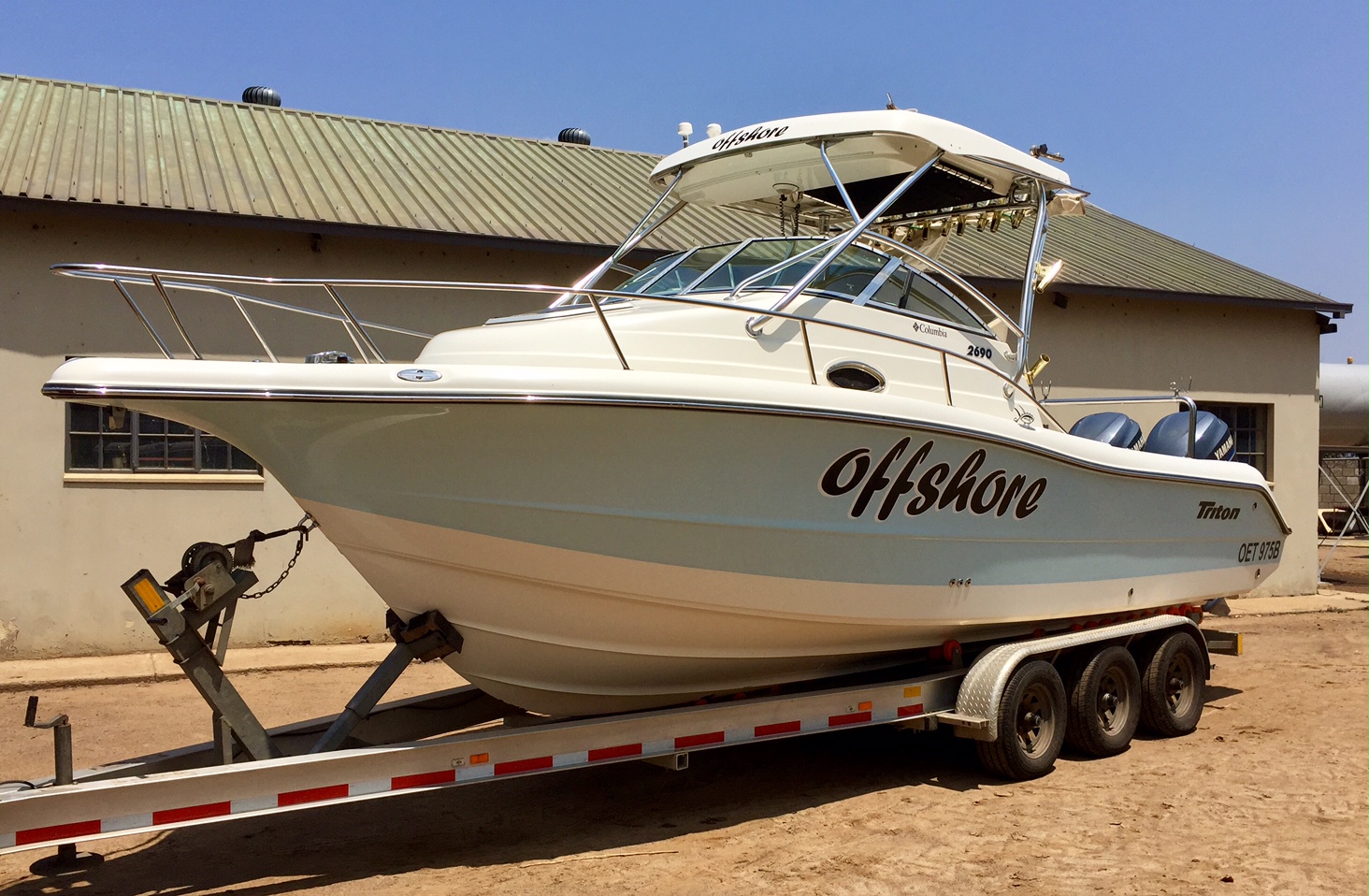 TRITON BOAT FOR SALE, WITH 2X200HP YAMAHA | Junk Mail