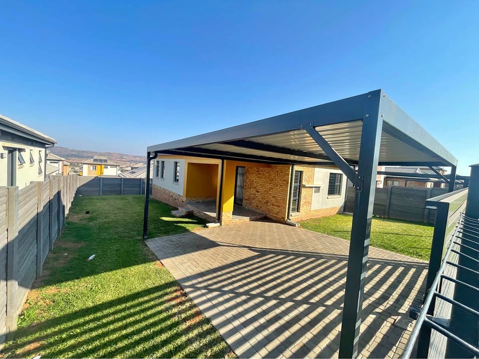 Capital View Estate House for sale | Junk Mail Marketplace