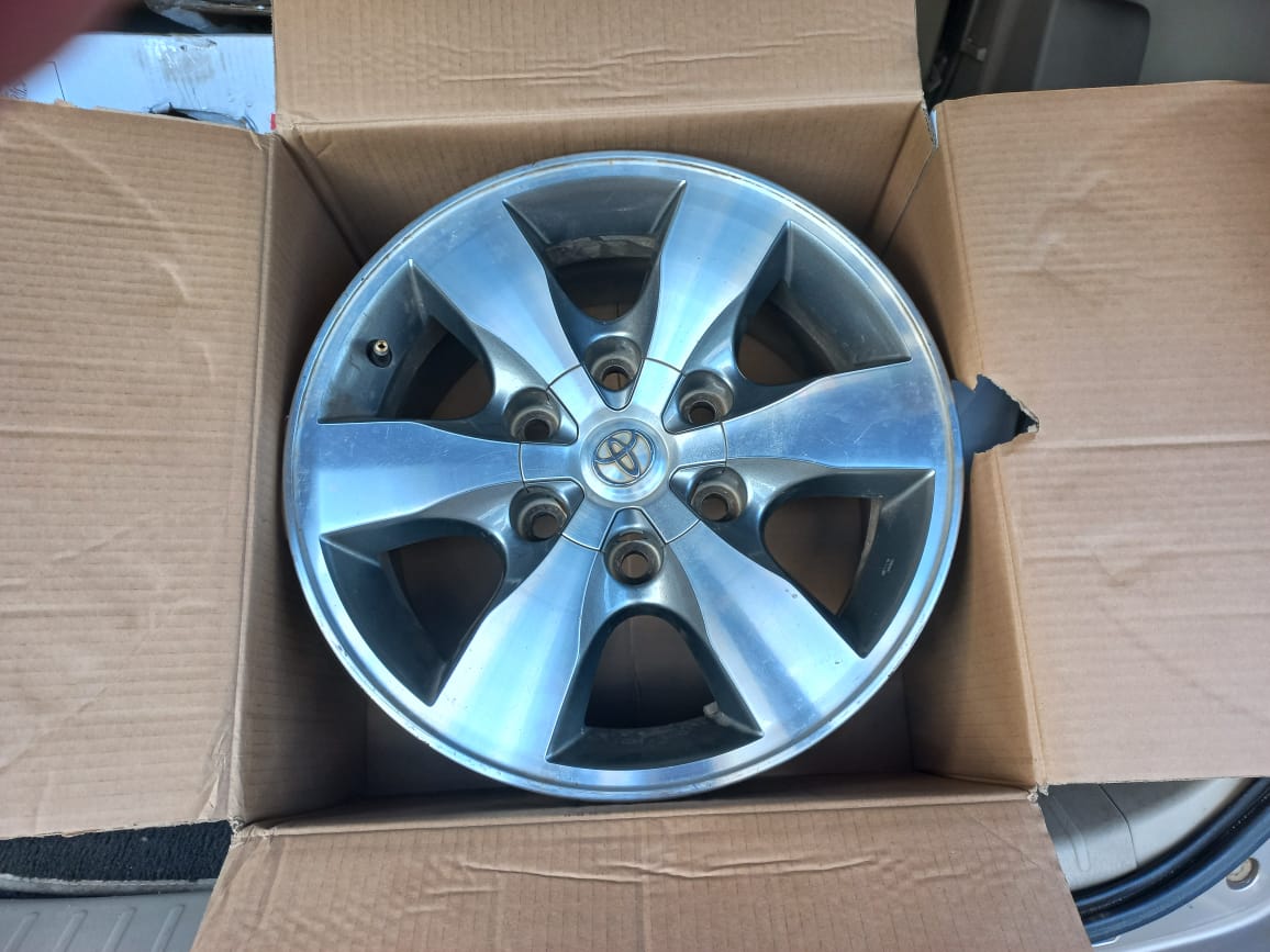 2008 toyota fortuner rims | Junk Mail